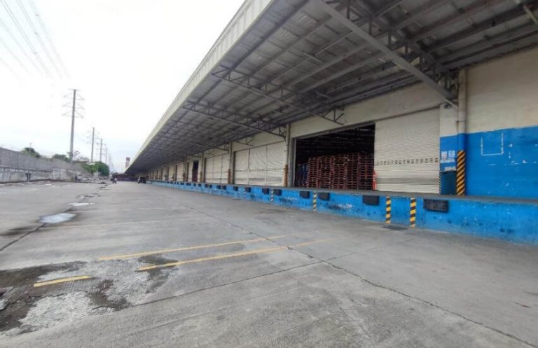 Where is SOC 8 Shopee location? How long does delivery take?